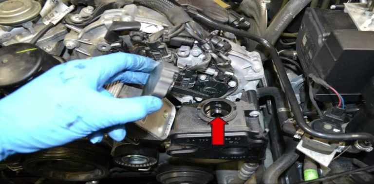 How to Fill and Bleed Power Steering System for Mercedes Benz W204 ...