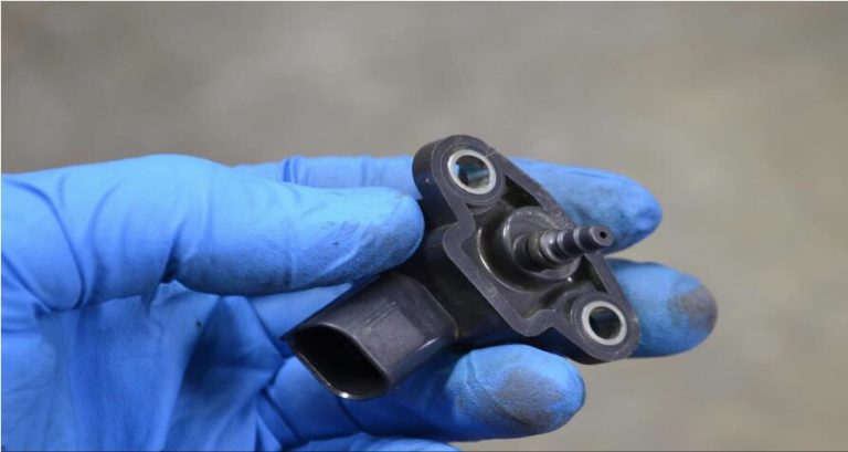 How to Replace MAP Sensor for Mercedes Benz - Auto Repair Technician Home