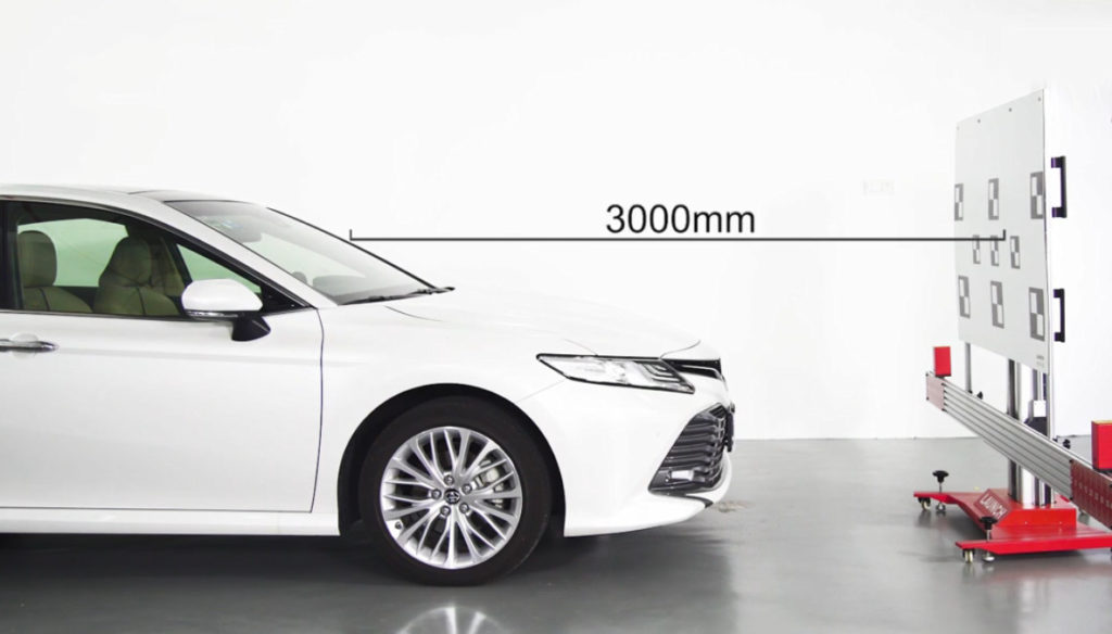 Toyota Camry 2019 Front Camera Calibration by Launch X431 ADAS - Auto ...