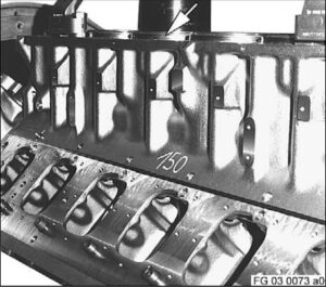 MTU 12-16V 4000 Engine Piston Installation Guide - Auto Repair ...